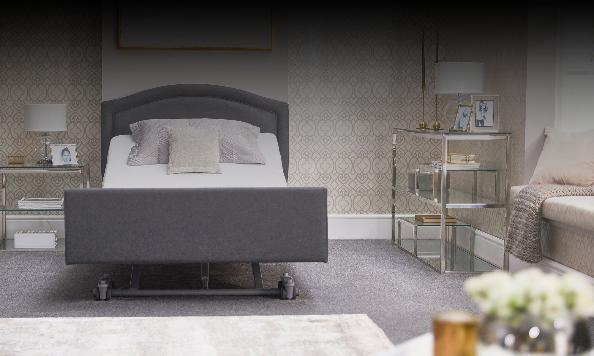 Opera® Solo Comfort Profiling Floor Bed – Opera Beds