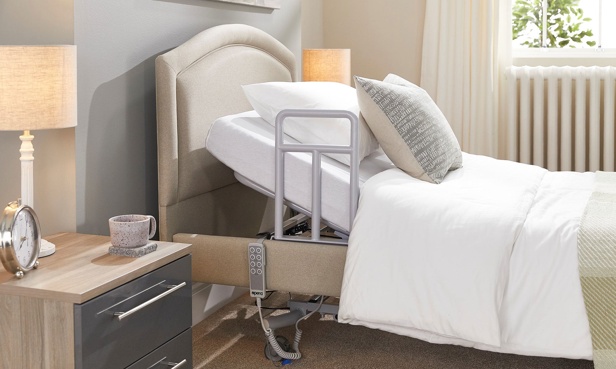 Opera® Solo Profiling Bed Grab Rail – Opera Beds